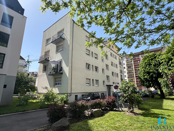 Appartement à louer - Strasbourg, Neudorf, Saint-Urbain, Landsberg - 2 pièces - 1 chambre