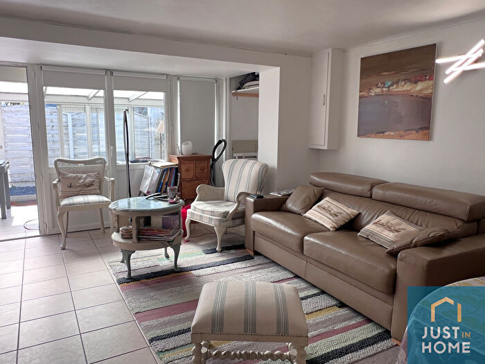 Appartement à vendre - Courseulles-sur-Mer - 4 pièces - 2 chambres