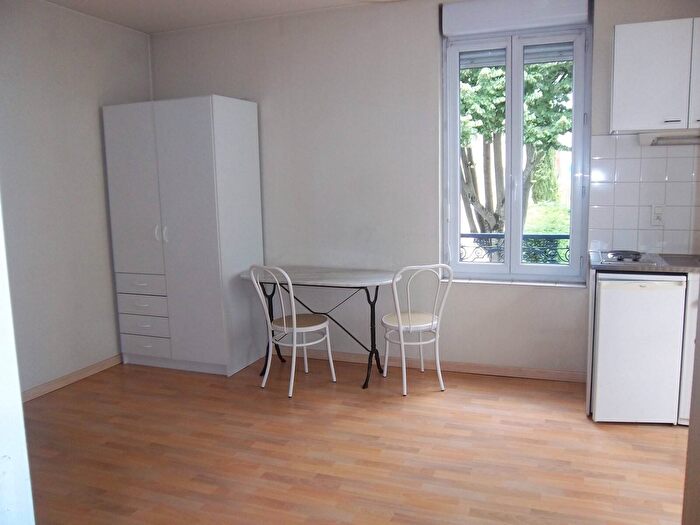 Appartement 1 pièce à Vichy, à louer