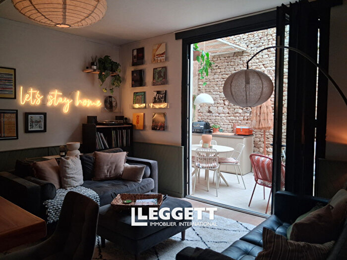 Maison 11 pièces à vendre à Sauzé-Vaussais