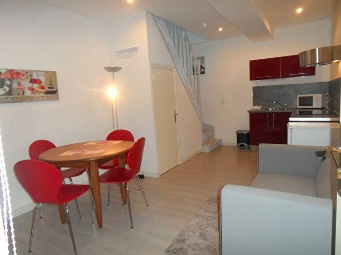 Appartement à louer - Cathédrale, Troyes - 2 pièces - 1 chambre