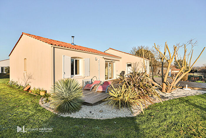 Maison à vendre - Le Bernard - 4 pièces - 3 chambres
