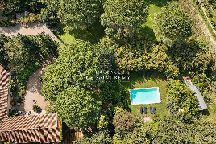 Saint-Rémy-de-Provence : Maison 9 pièces à vendre
