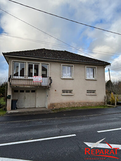 Maison à louer - Saint-Aulaire - 4 pièces - 3 chambres