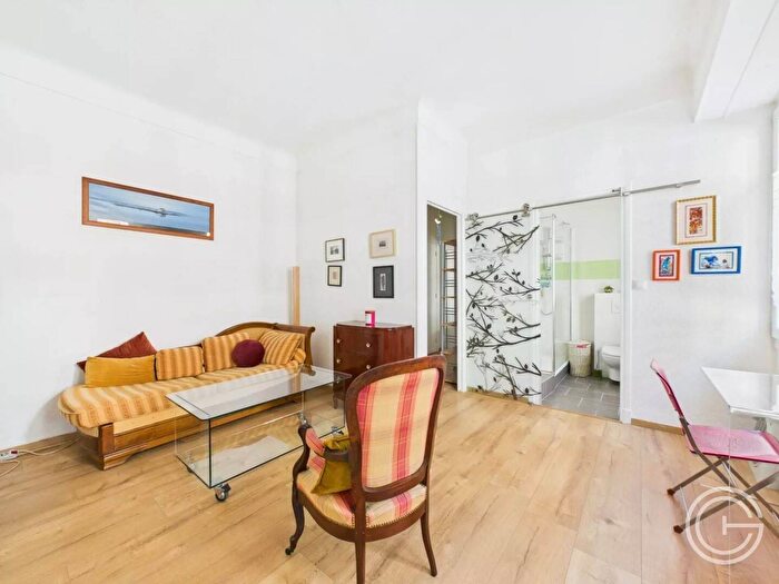 Fleurs-Gambetta, Nice - Appartement 1 pièce à louer