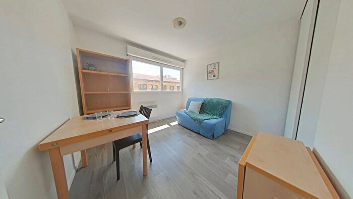 Appartement 1 pièce à Saint-Étienne, à louer