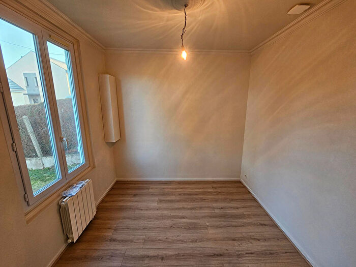 Maison à louer - Orsay, Centre-ville - 2 pièces - 1 chambre