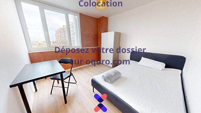 Appartement à louer - Les Essarts, Bron - 5 pièces - 4 chambres