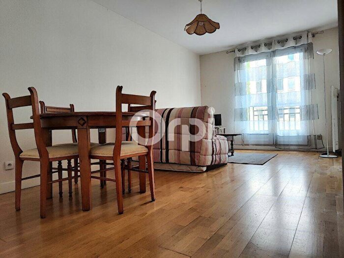 Bannier-Coligny, Orléans : Appartement 1 pièce à louer
