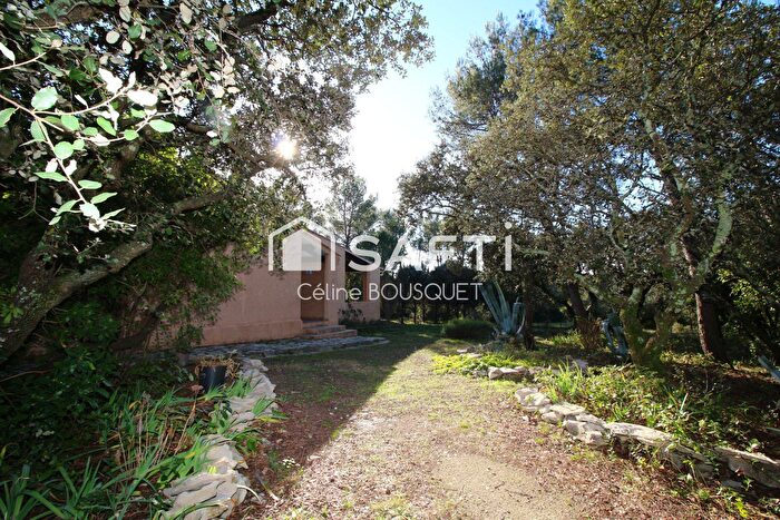 Maison à vendre - Nîmes, Terres de Rouvière, LEau Bouillie - 5 pièces - 3 chambres