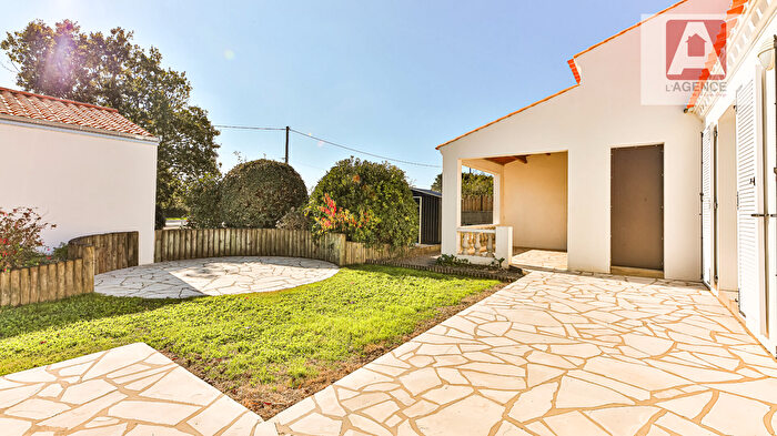 Maison à louer - Bretignolles-sur-Mer - 4 pièces - 3 chambres