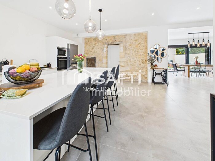 Maison à vendre - Le Haillan - 6 pièces - 4 chambres