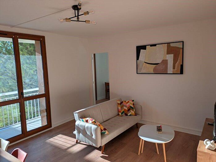 Appartement à louer - Joué Sud, Joué-lès-Tours - 5 pièces - 4 chambres