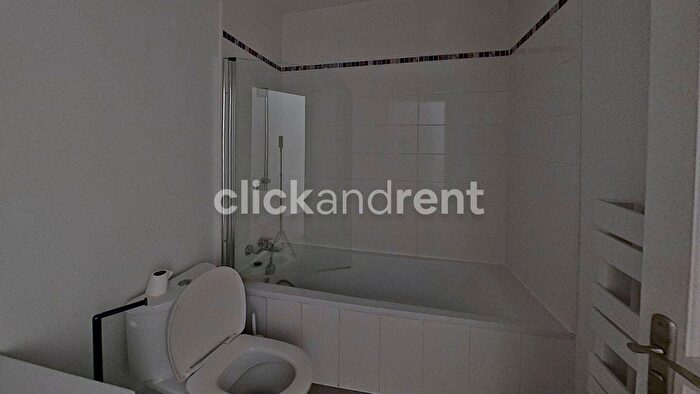 Appartement à louer - Belleville-Saint Maur, Paris ème arrondissement - 2 pièces - 1 chambre