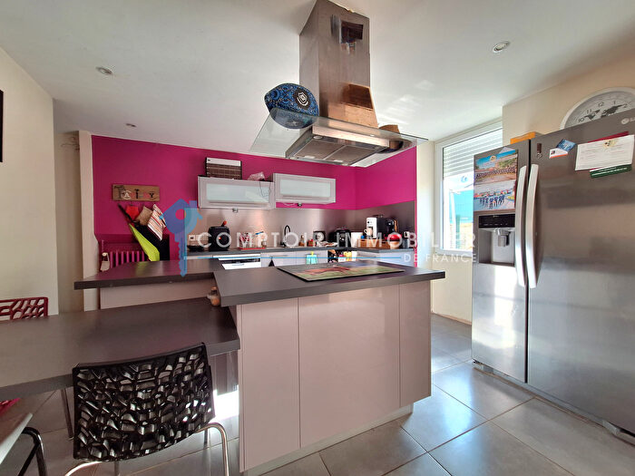 Maison à vendre - Saint-Affrique-les-Montagnes - 5 pièces - 3 chambres