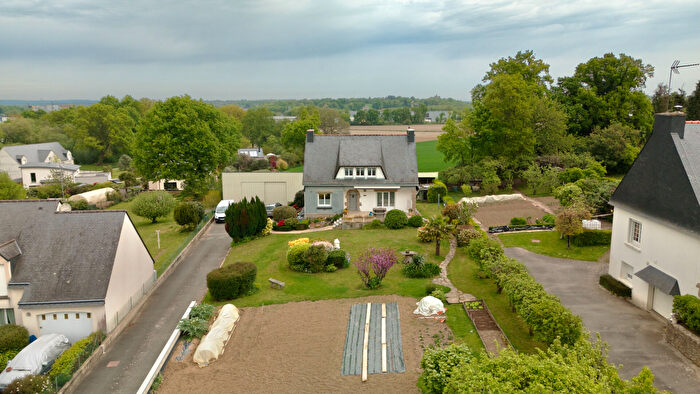 Maison à vendre - Saint-Thuriau - 6 pièces - 4 chambres