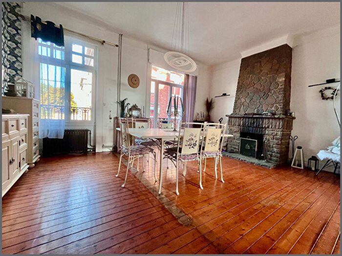 Boulogne-sur-Mer, Saint-Pierre : Maison 7 pièces à vendre
