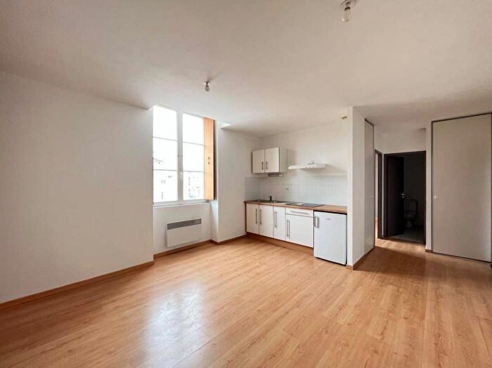 Appartement 2 pièces à Centre Ville, Castres, à louer