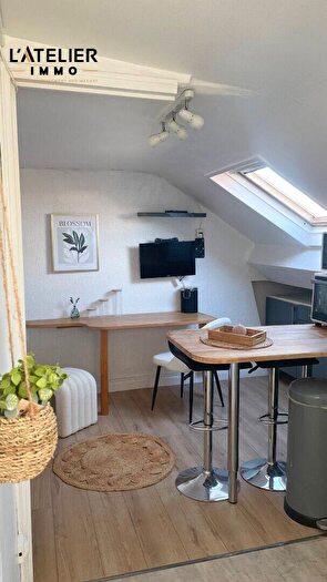 Appartement à louer - Clairmarais-Charles Arnould, Reims - 1 pièce