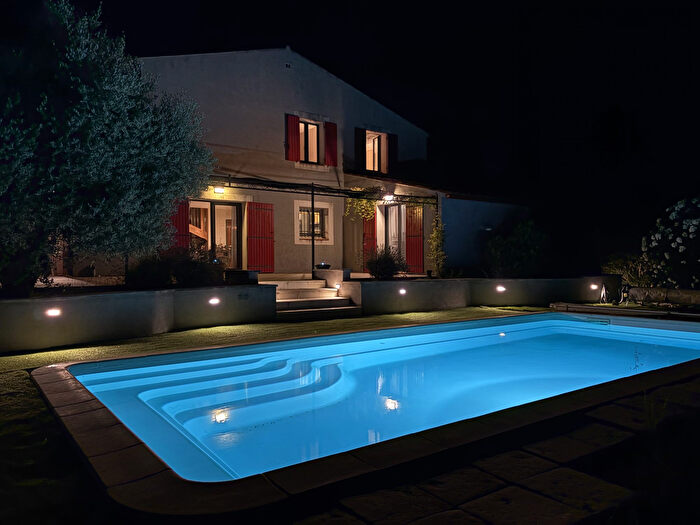 Pierrevert : Maison 8 pièces à vendre