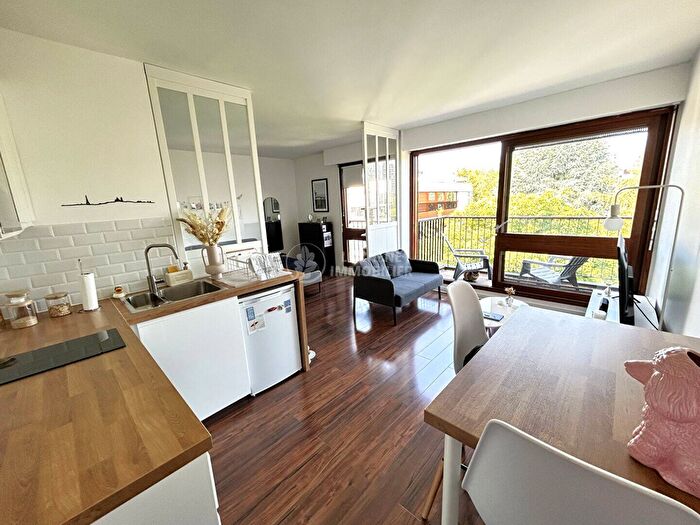 Nouvelle France, Le Chesnay-Rocquencourt - Appartement 1 pièce à louer