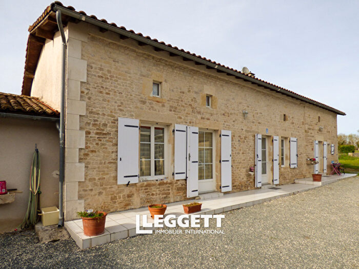 Chef-Boutonne - Maison 5 pièces à vendre