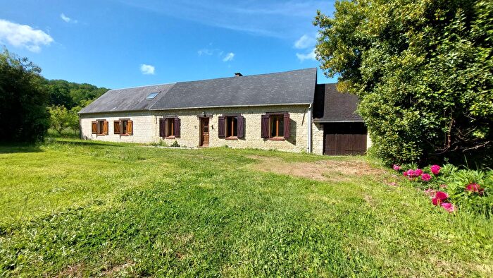 Maison à vendre - Mortagne-au-Perche - 5 pièces - 4 chambres