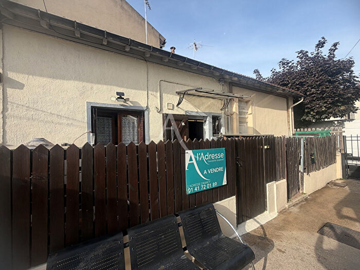 Drancy, Paris Campagne : Maison 2 pièces à vendre