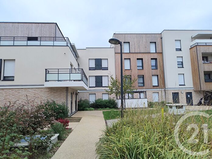 Maurepas, Centre-ville, Malmedonne : Appartement 2 pièces à louer