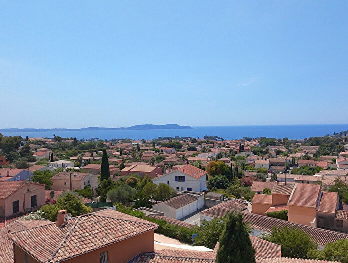 Maison 6 pièces à Carqueiranne, à vendre