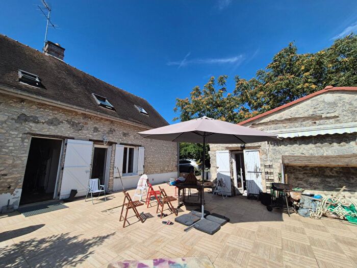 Maison à vendre - Cucharmoy - 6 pièces - 4 chambres