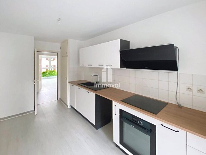 Neudorf Ouest Centre, Strasbourg - Appartement 3 pièces à louer