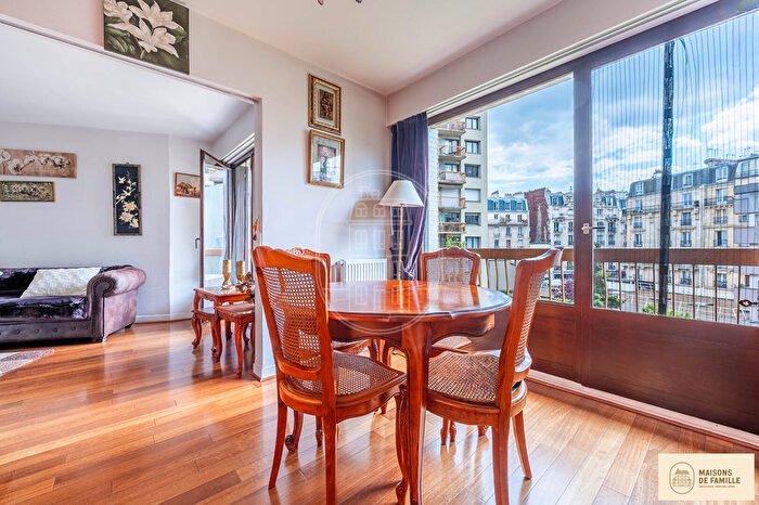 Appartement 3 pièces à Paris 18ème, Grandes Carrières, Clichy, à vendre