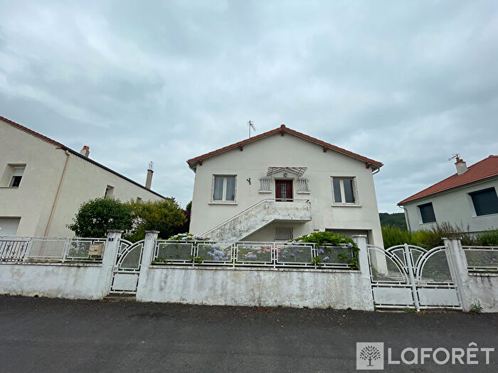 Maison à vendre - Langeac - 4 pièces - 3 chambres