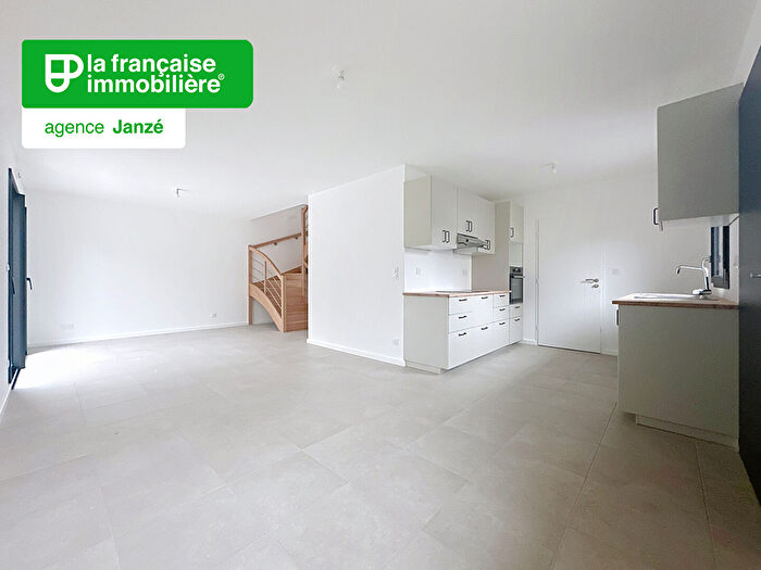 Maison à louer - Retiers - 5 pièces - 3 chambres