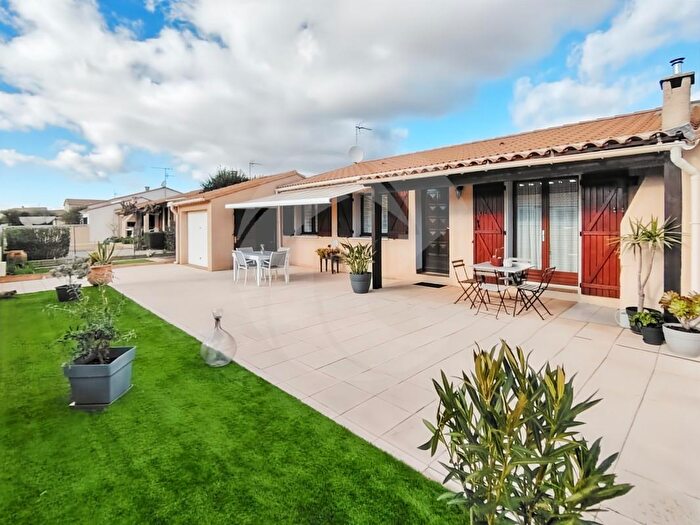 Maison à vendre - Vias, Ville - 4 pièces - 3 chambres