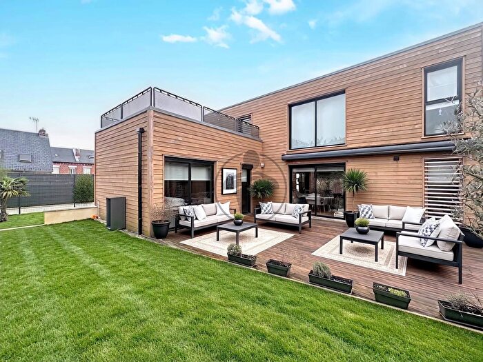 Maison à vendre - Saint-Quentin, Vermandois - 7 pièces - 3 chambres