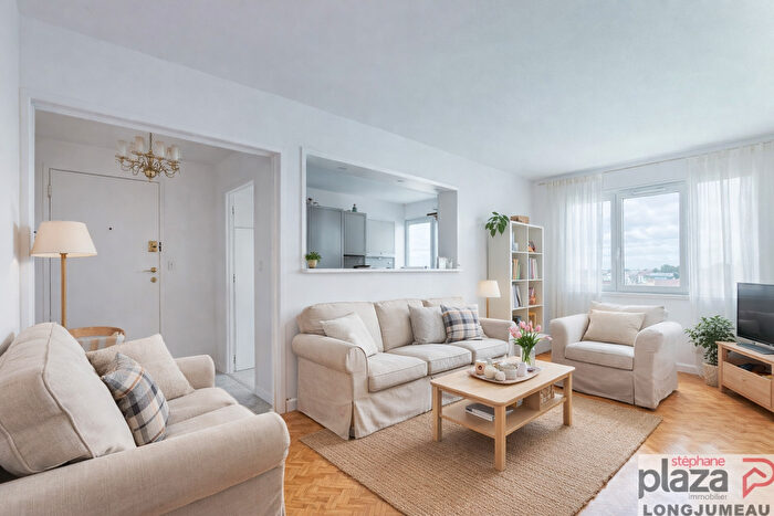 Appartement à vendre - Longjumeau, Centre-ville, Mairie - 4 pièces - 3 chambres