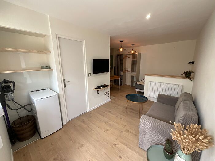 Dax, Saint-Pierre : Appartement 1 pièce à louer