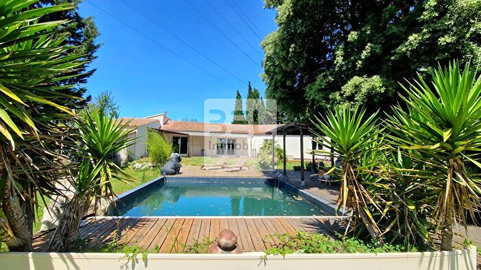 Maison à vendre - Rochefort-du-Gard - 8 pièces - 5 chambres