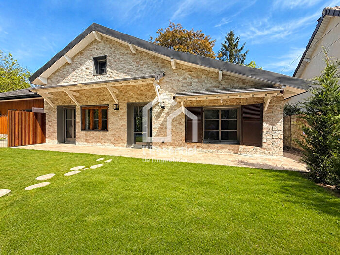 Maison 7 pièces à louer - Maisons-Laffitte, Est