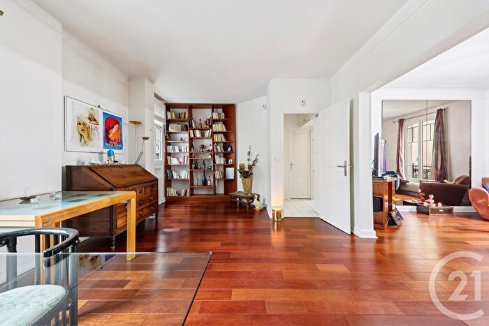 Appartement à vendre - Paris e , Secrétan, Jaurès - 3 pièces - 2 chambres