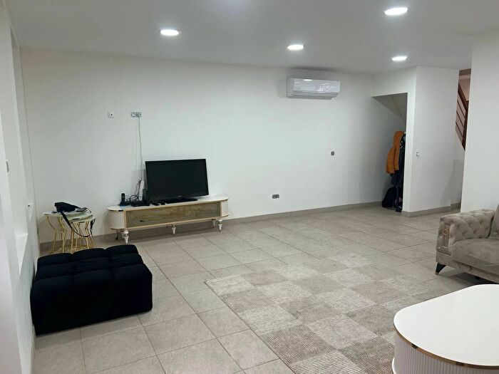 Maison à vendre - Selles-sur-Cher - 7 pièces - 5 chambres