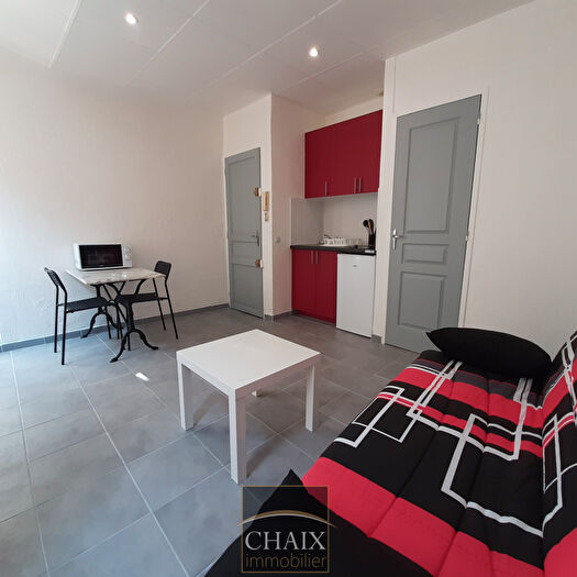 Appartement 1 pièce à Aubagne, Centre-ville, Beaumond, à louer