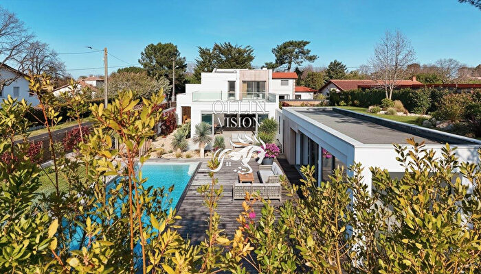 Maison à vendre - La Teste-de-Buch - 7 pièces - 5 chambres