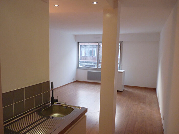 Lille, Wazemmes : Appartement 1 pièce à louer