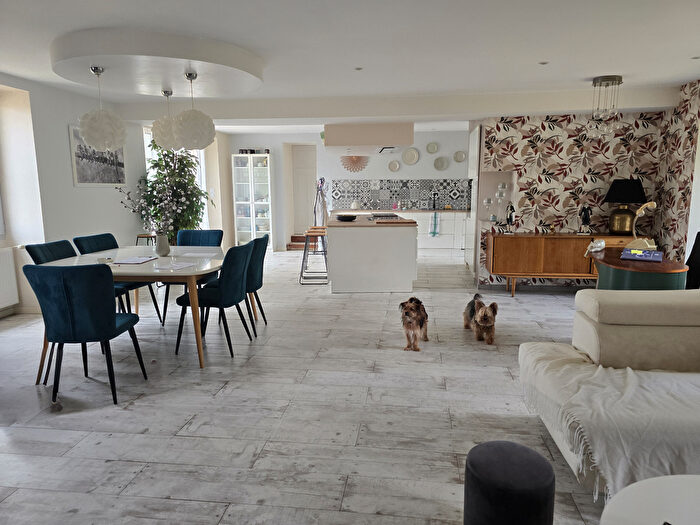 Maison à vendre - Meaulne - 11 pièces - 7 chambres