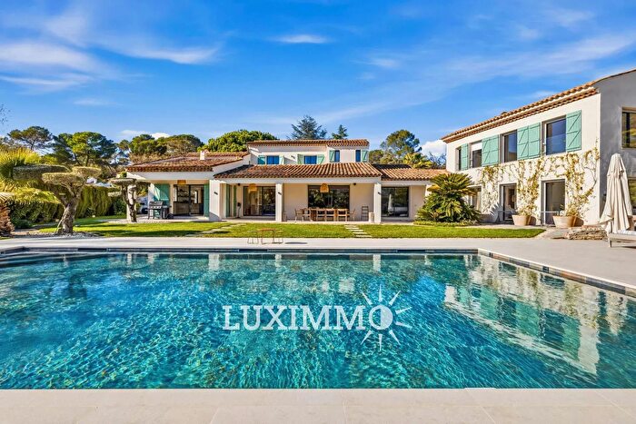 Maison à vendre - Mougins, Font Neuve, Saint-Basile, Fontmerle, Nartassière - 11 pièces - 7 chambres