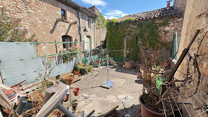 Maison 7 pièces à Saint-Saturnin-de-Lucian, à vendre