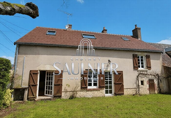 Saint-Lubin-en-Vergonnois : Maison 6 pièces à vendre